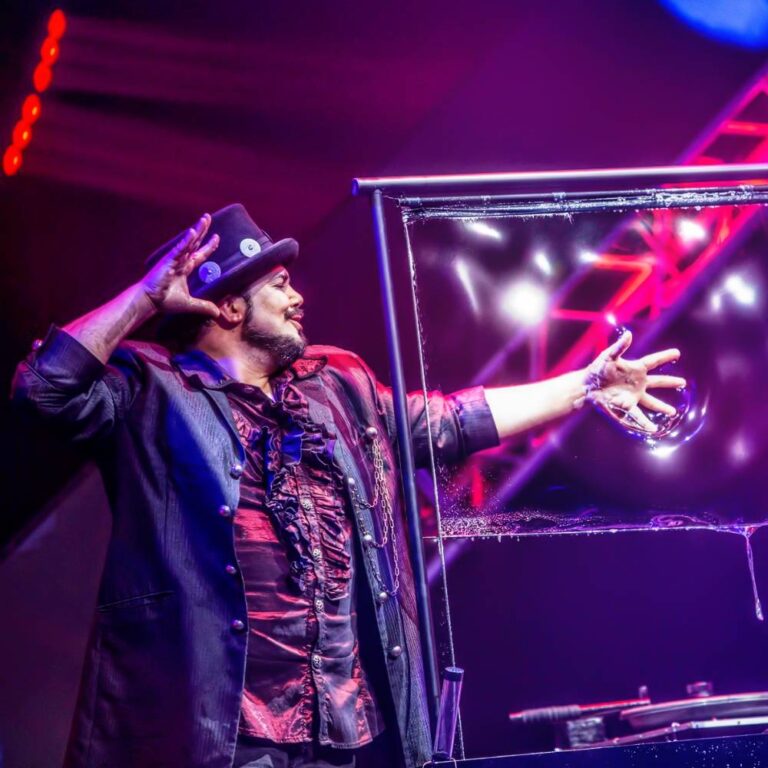 Artists - Cindy Thompson Entertainment